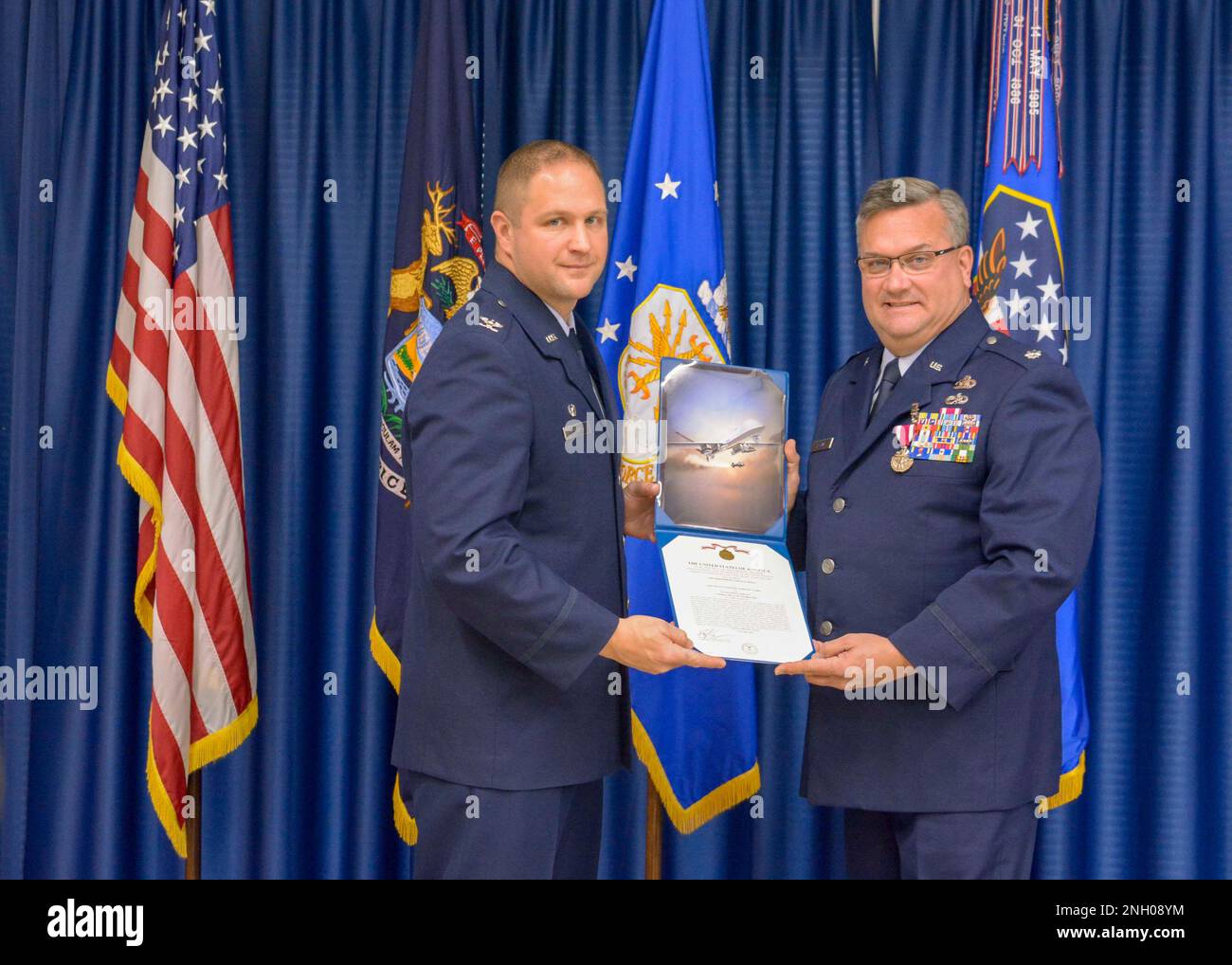 110th operations group hi-res stock photography and images - Alamy