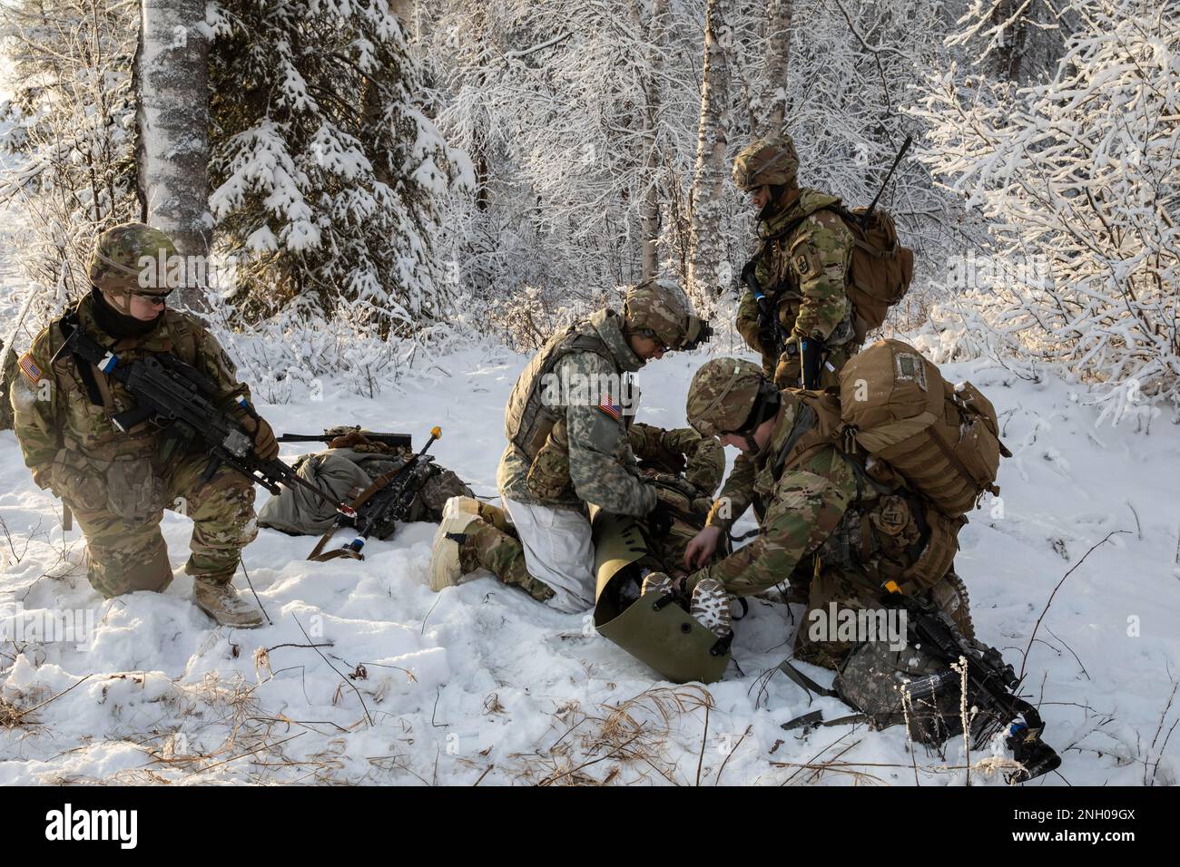 Alaska Army National Guard Infantrymen assigned to Avalanche Company ...