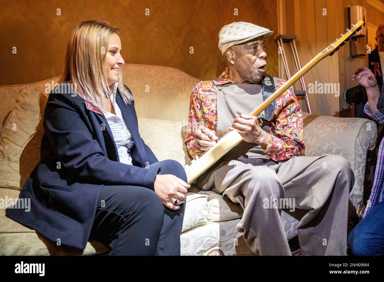 Buddy Guy, right, sits next to Rialto Square employee, Georgette ...