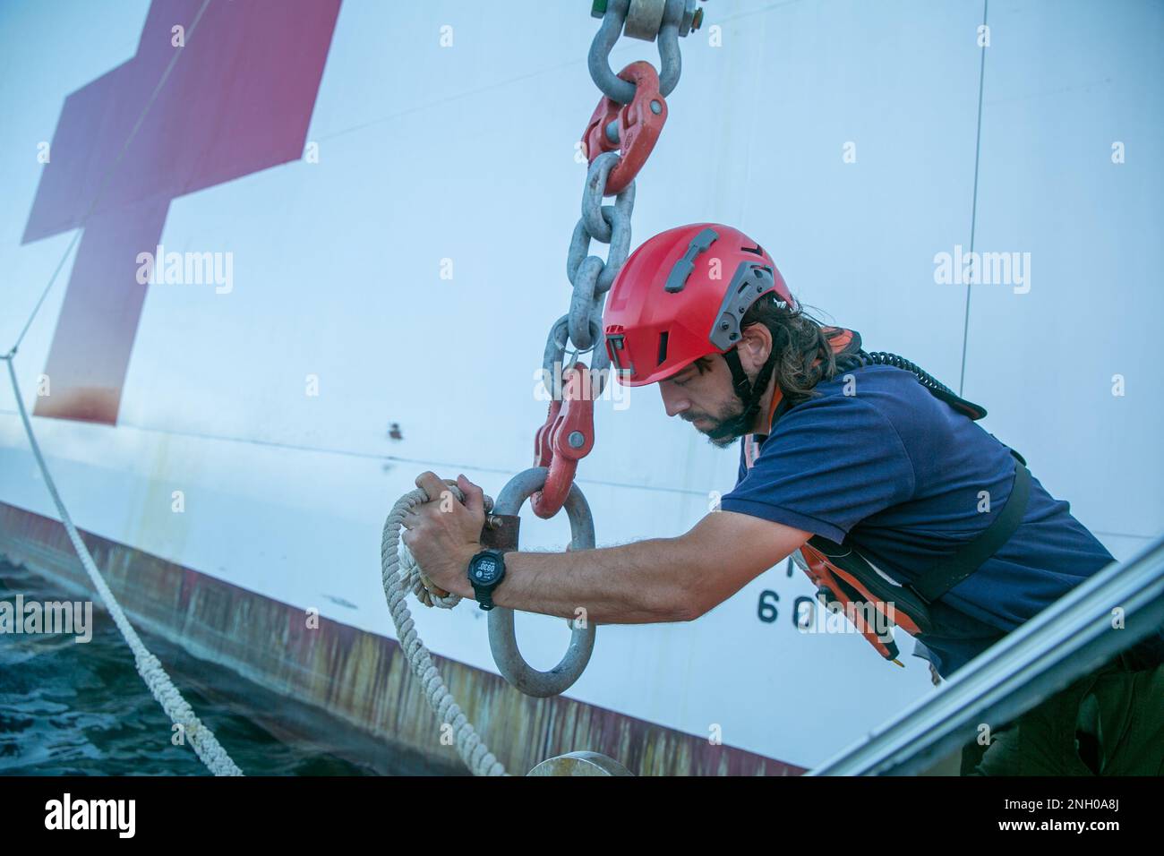 SANTO DOMINGO, Dominican Republic (Dec. 4, 2022) Civilian Mariner Peter ...