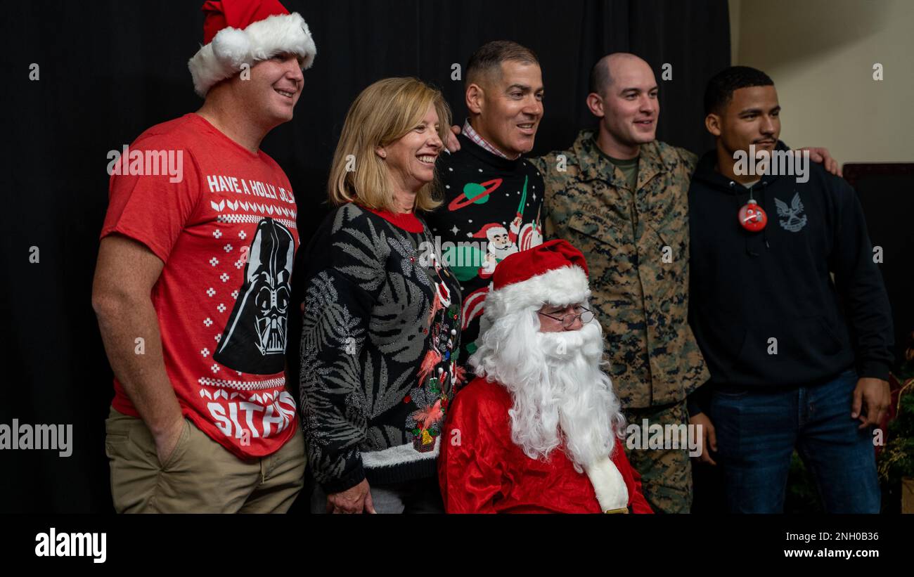U.S Marines, with Headquarters and Service Battalion (HQSVCBN), Marine ...