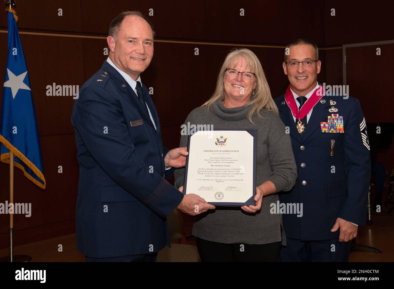 Pamela Conner receives a Certificate of Appreciation from Maj. Gen ...