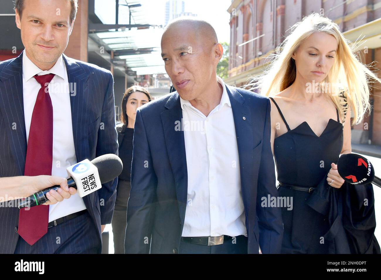 Neurosurgeon Charlie Teo (centre) and his fiancee Traci Griffiths ...