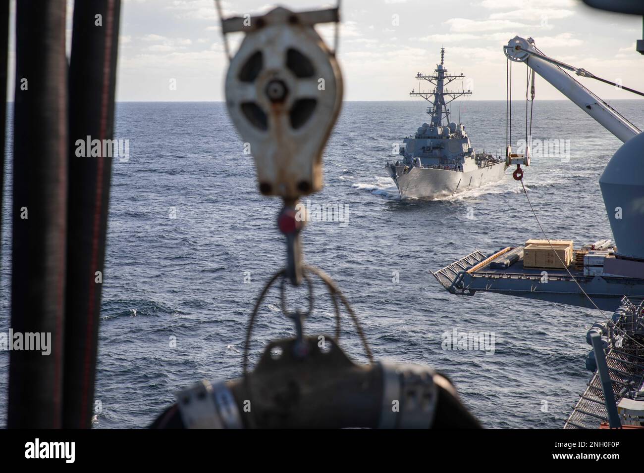 221204-N-OM737-2042 ATLANTIC OCEAN (Dec. 4, 2022) Arleigh-Burke class ...