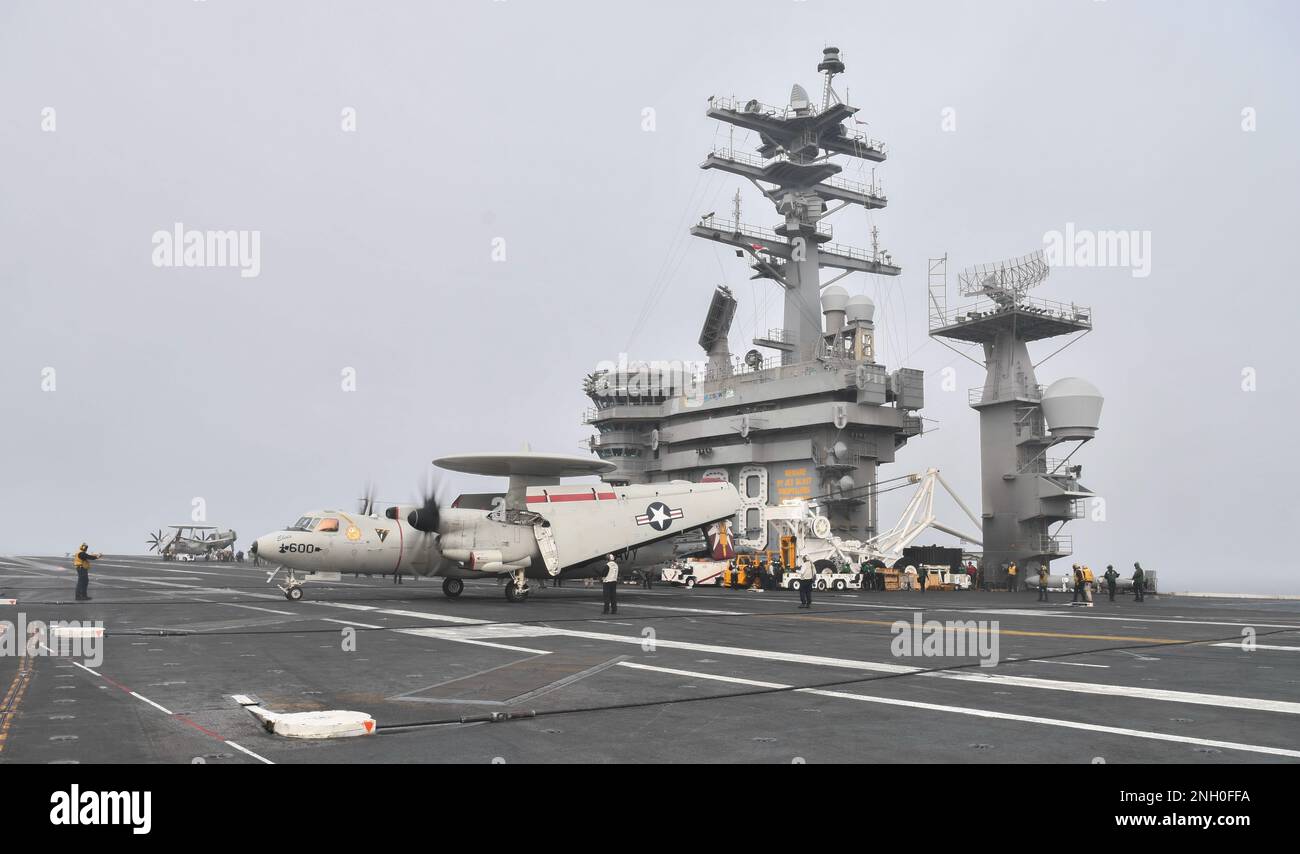 221204-N-DU622-1034 PACIFIC OCEAN (Dec. 4, 2022) An E-2C Hawkeye, from ...