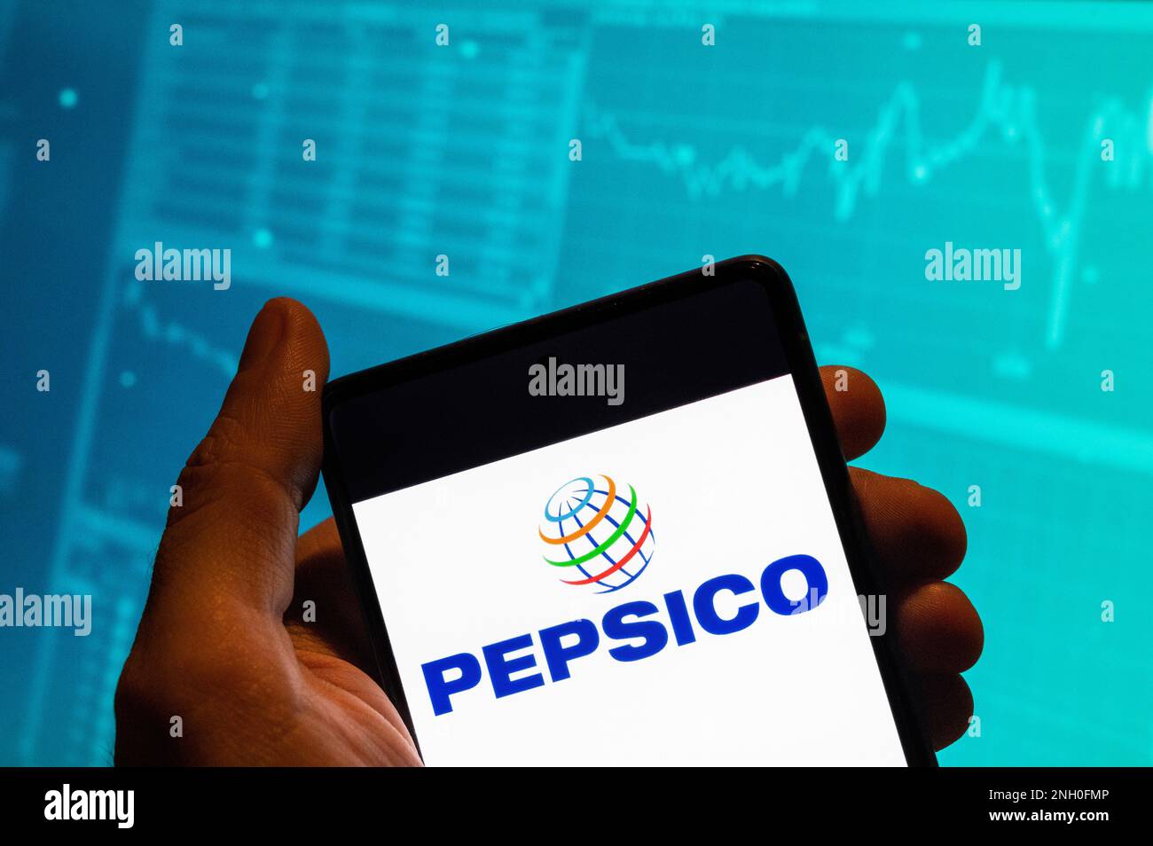 Doritos and mountain dew hi-res stock photography and images - Alamy