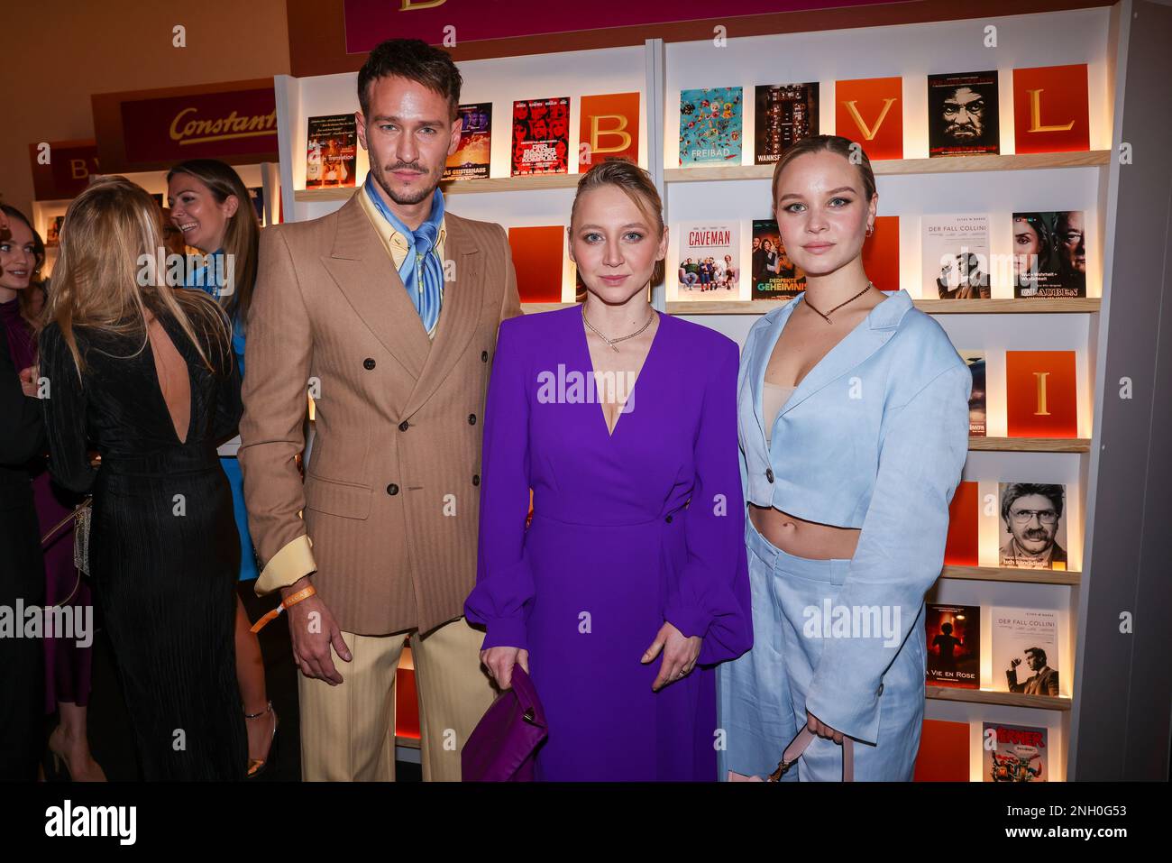 Berlin, Germany. 19th Feb, 2023. Vladimir Burlakov (l-r), Anna Maria ...