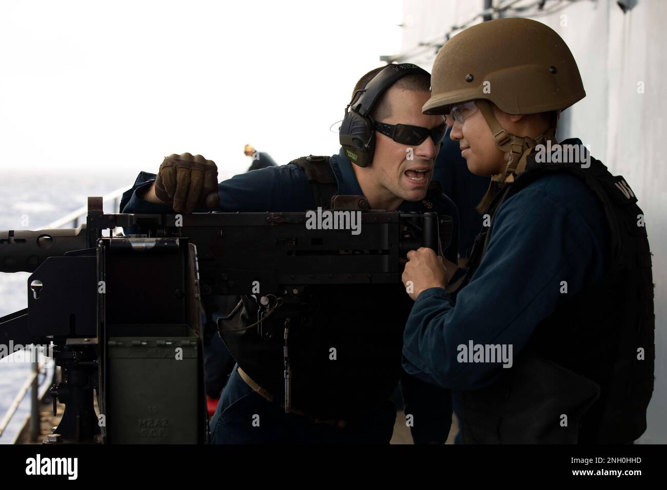 PACIFIC OCEAN (Dec. 4, 2022) Chief Gunner’s Mate Brett Peterman ...