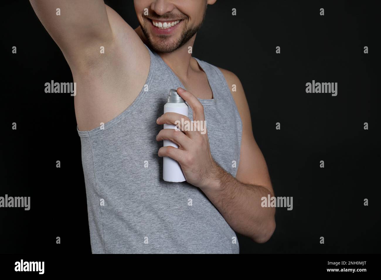 Black man hair wash hi-res stock photography and images - Alamy