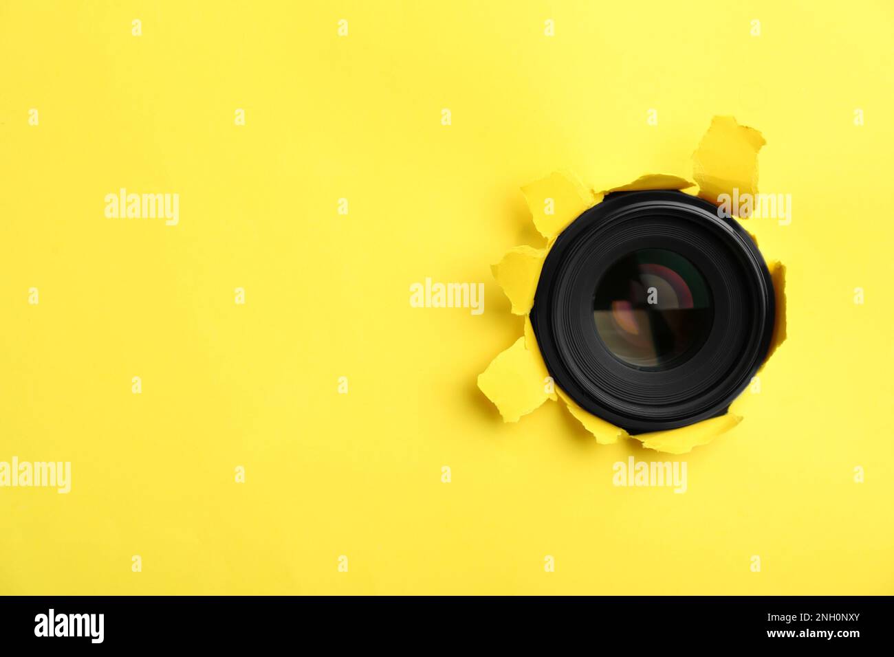 Strike through text paper hi-res stock photography and images - Alamy