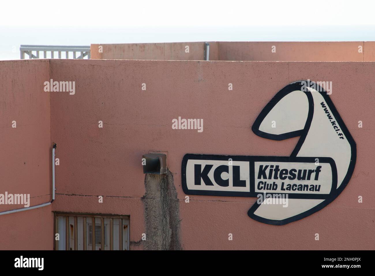 Kcl logo hi-res stock photography and images - Alamy