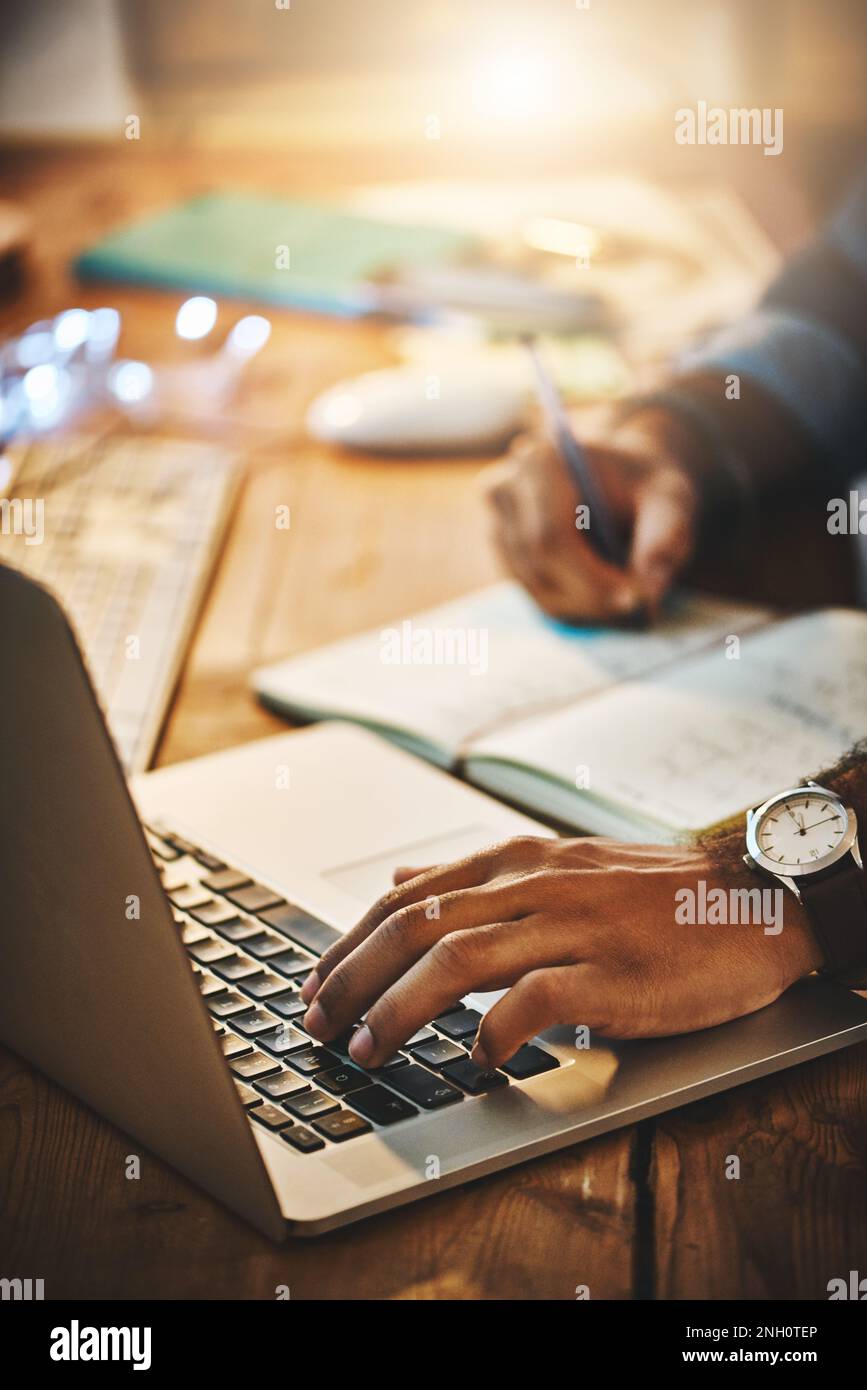 Multitaskers hi-res stock photography and images - Alamy