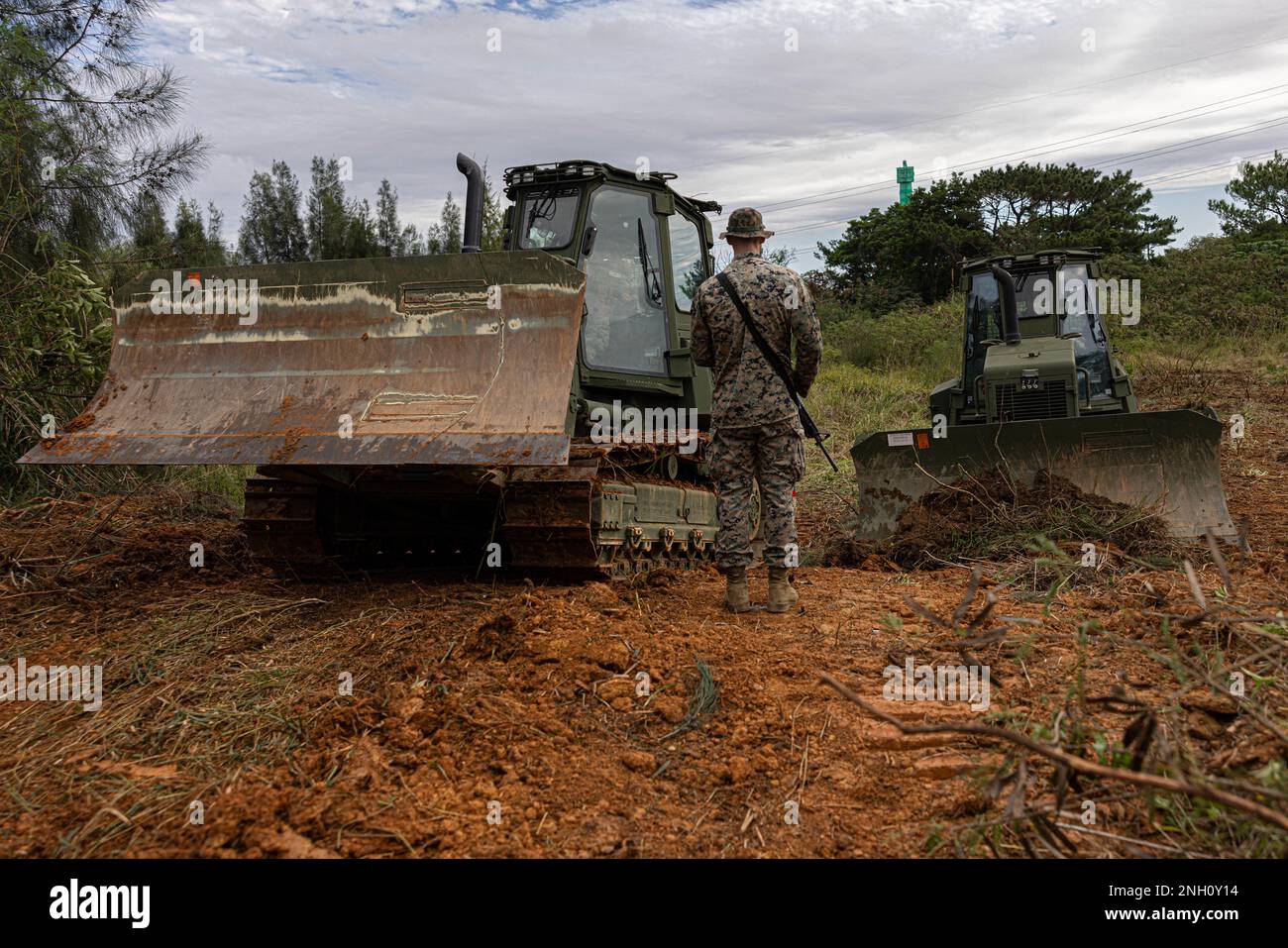 U.S. Marines with 3rd Landing Support Battalion, Combat Logistics ...