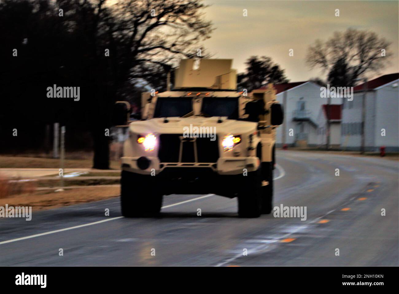 Joint light tactical vehicle jltv hi-res stock photography and images ...