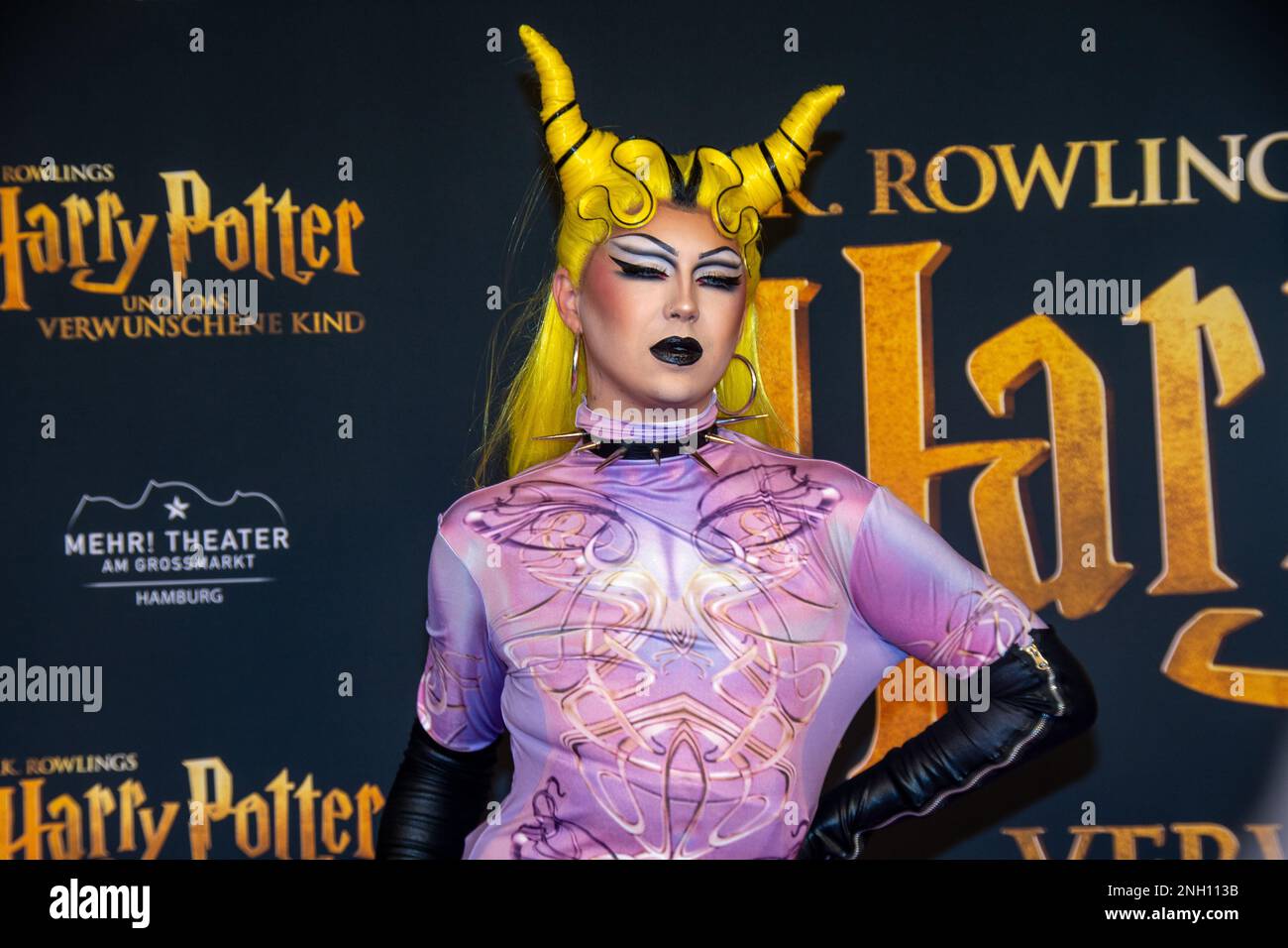 Drag Queen Miss Ivanka T. bei der Neuinszenierung von »Harry Potter und ...