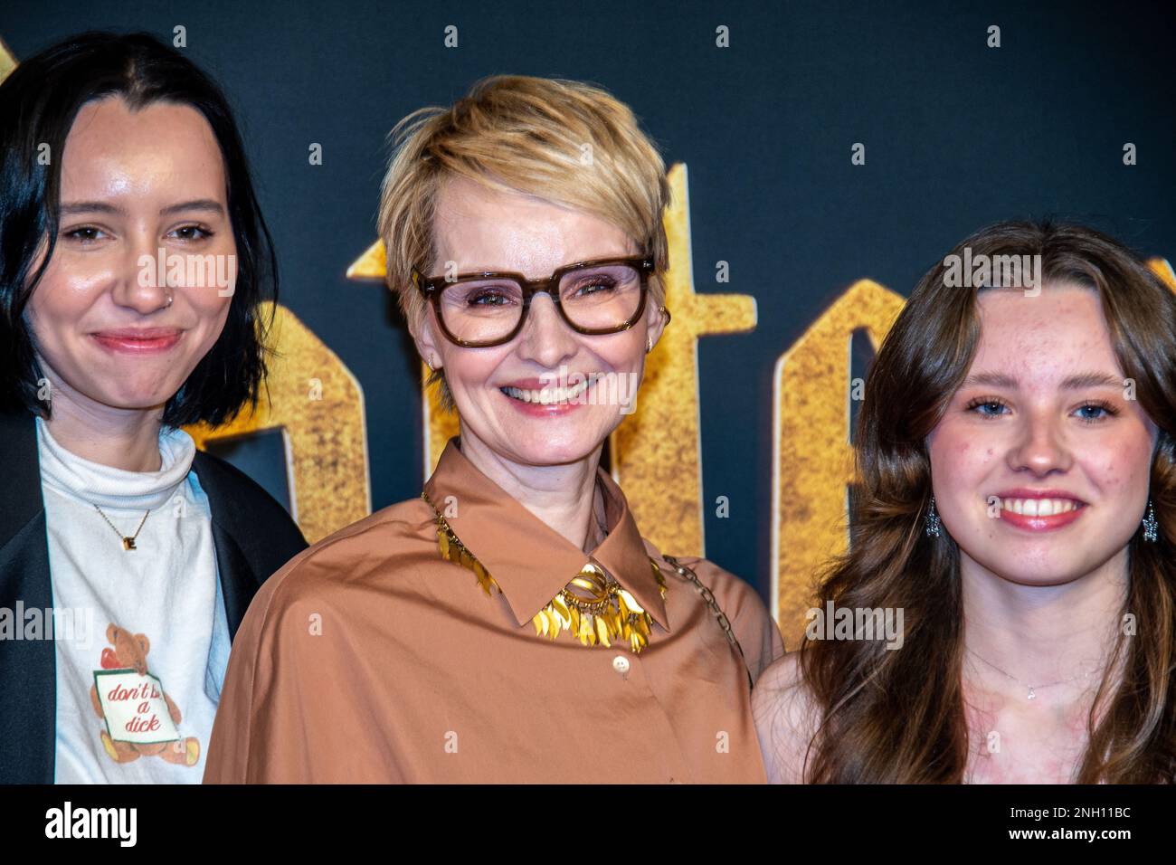 Susann Atwell und ihre Toechter Ema Atwell und Ava Atwell bei der ...