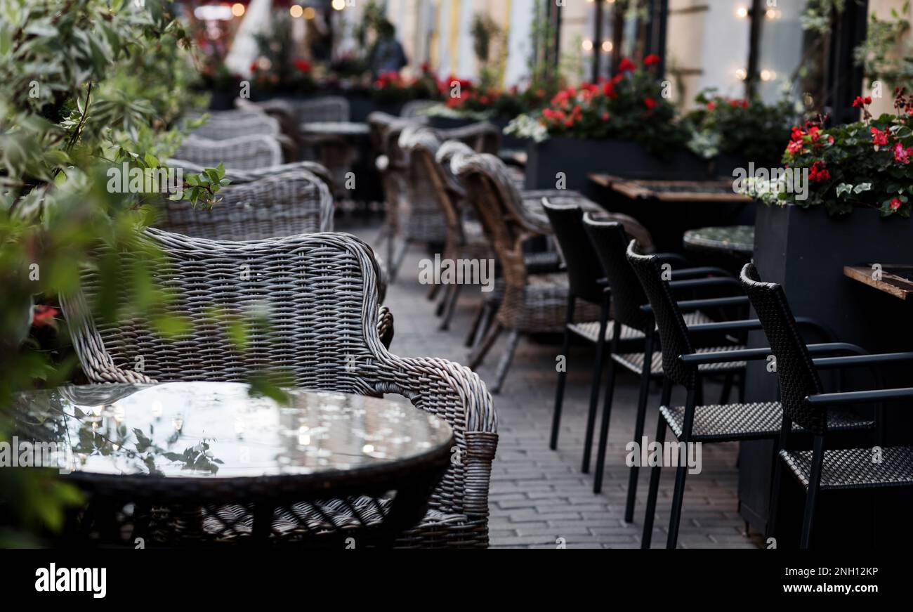 Wicker tables hi-res stock photography and images - Alamy
