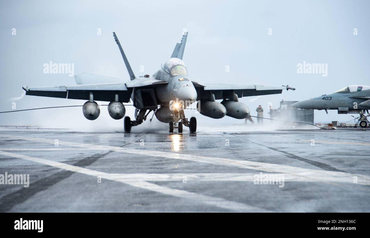 221206-N-BR419-1168 PHILIPPINE SEA (Dec. 6, 2022) An F/A-18F Super ...