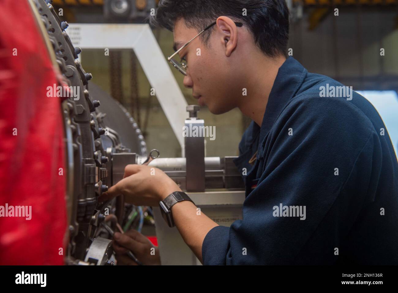 221206-N-JO823-1012 PHILIPPINE SEA (Dec. 6, 2022) Aviation Machinist’s Mate Airman William ...