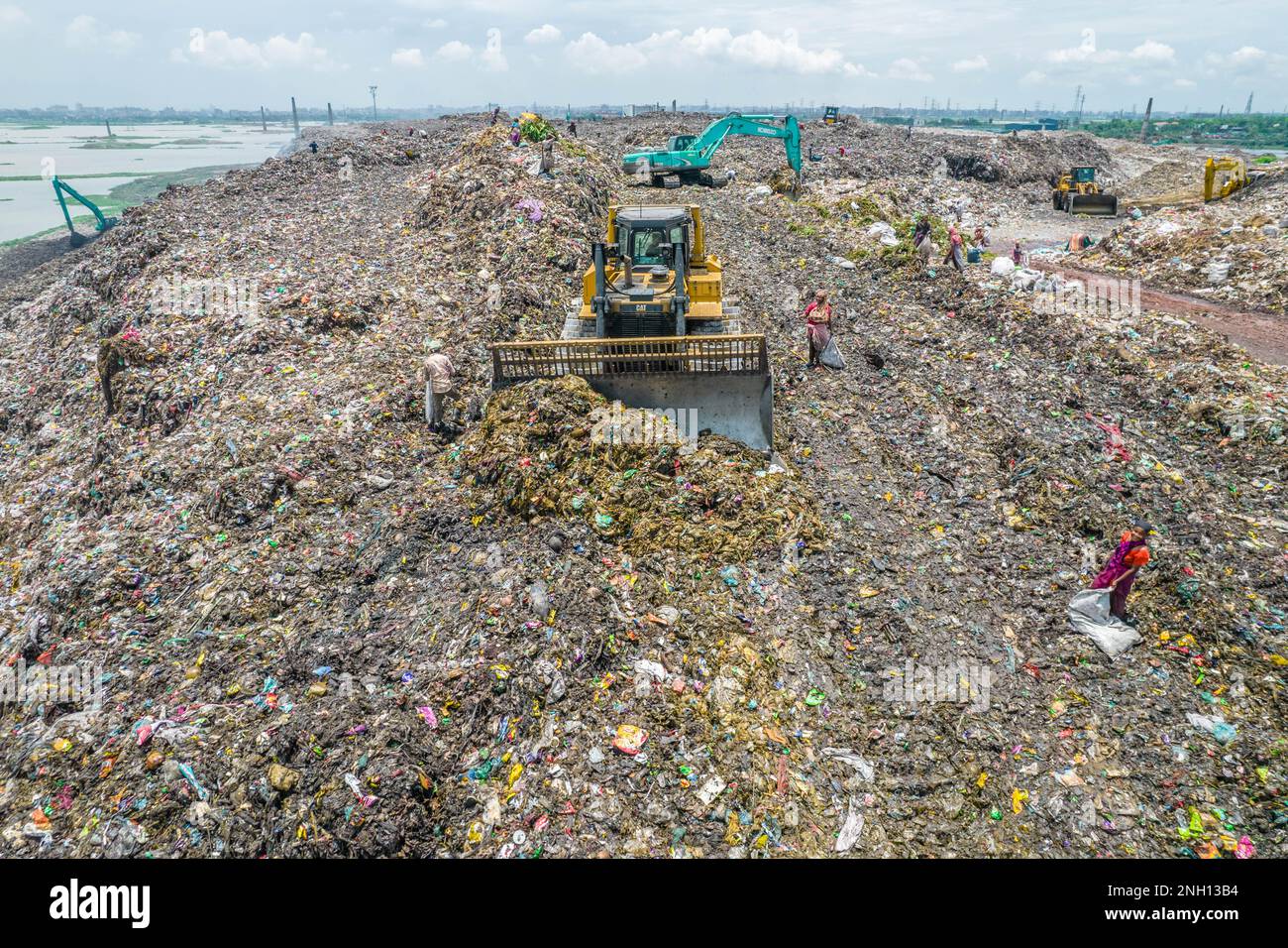 Dhaka, Dhaka, Bangladesh. 20th Feb, 2023. The near absence of an ...