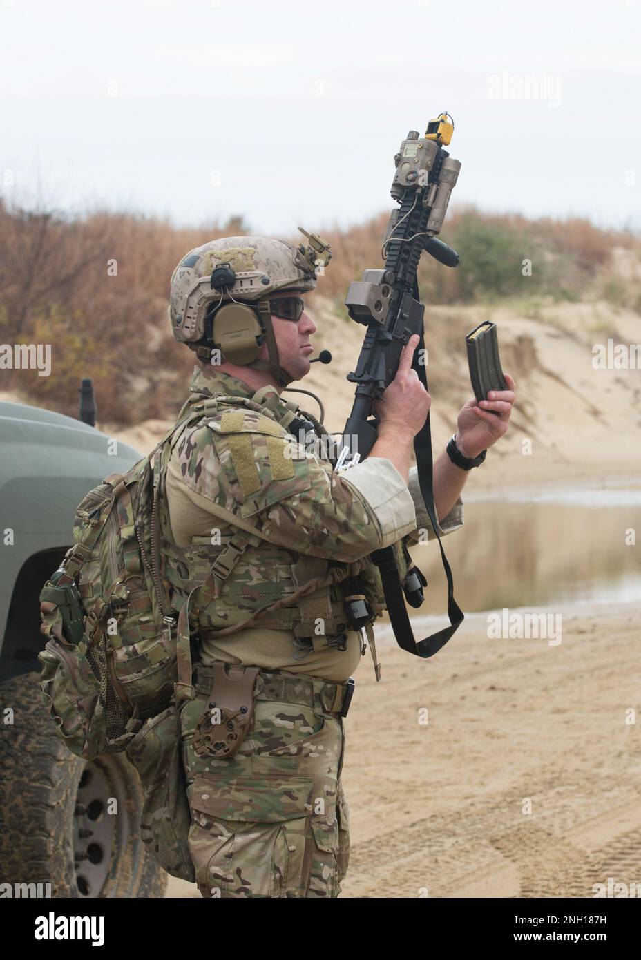 221206-N-EA521-9680 VIRGINIA BEACH, Va. (Dec. 6, 2022). A U.S. Navy ...