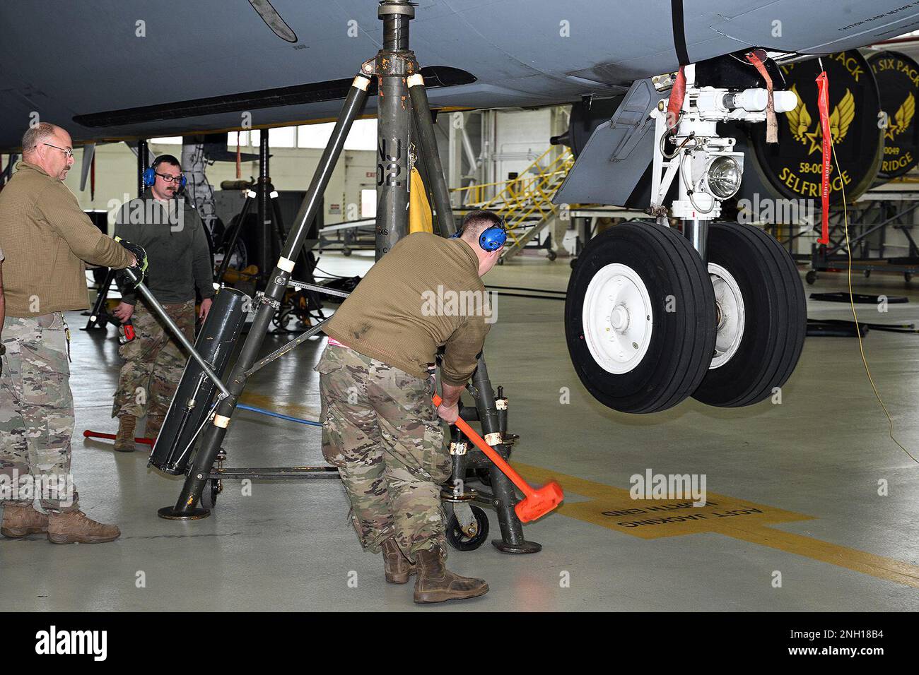 Airmen from the 127th Air Refueling Group, Selfridge Air National Guard ...