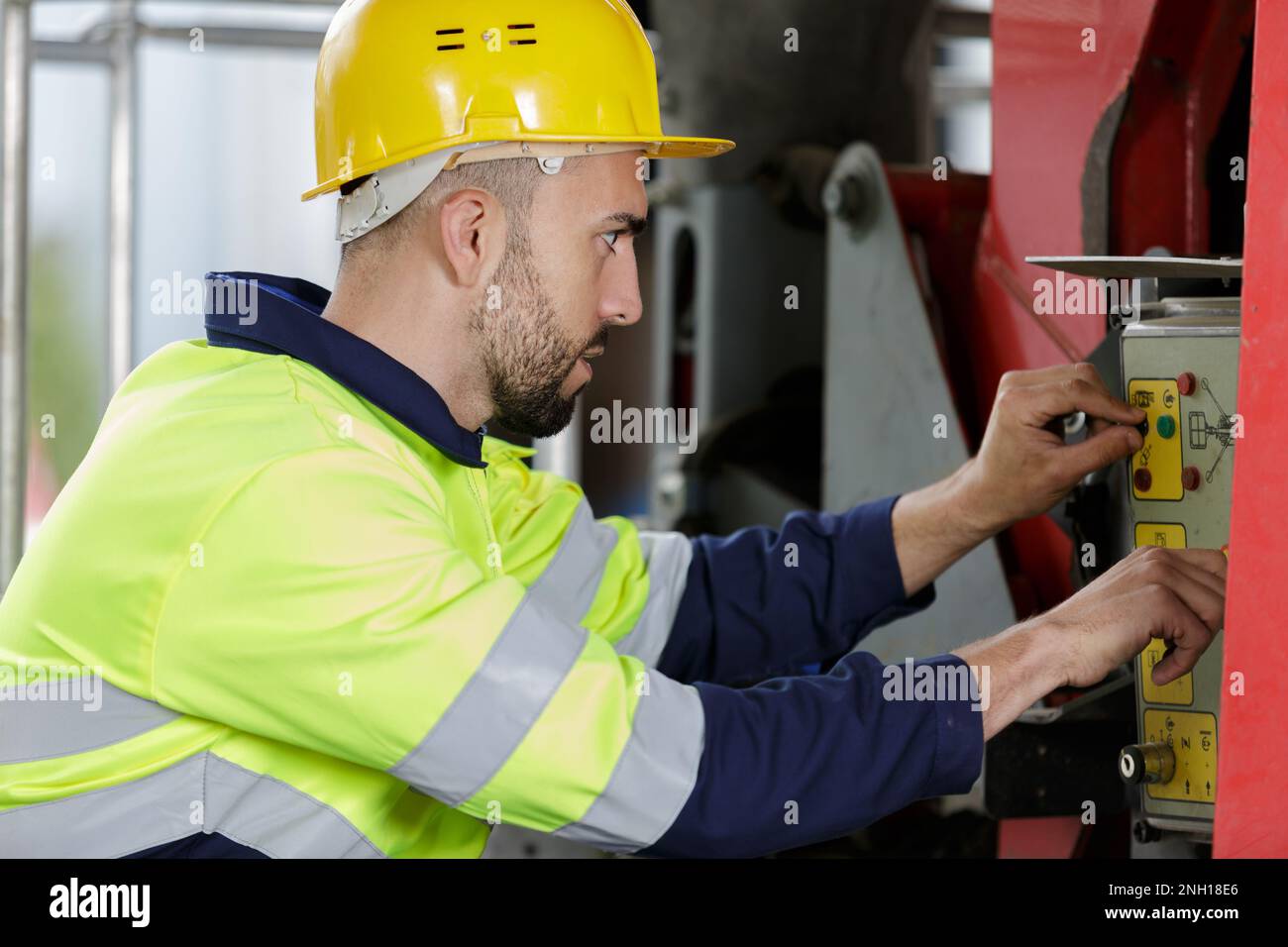 Worker near metalworking machine hi-res stock photography and images ...