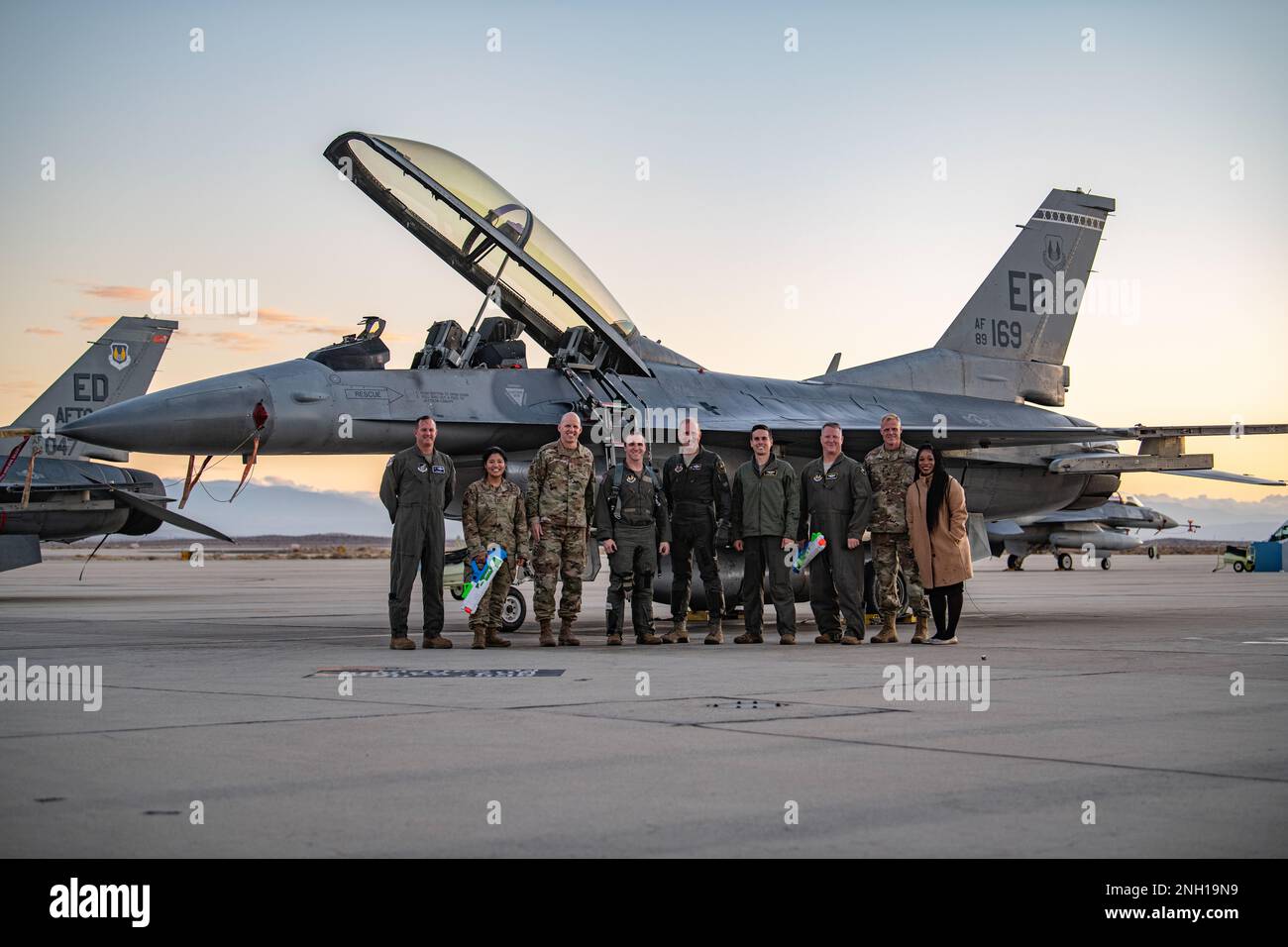 Members of Air Force Test Center and the U.S. Air Force Test Pilot ...