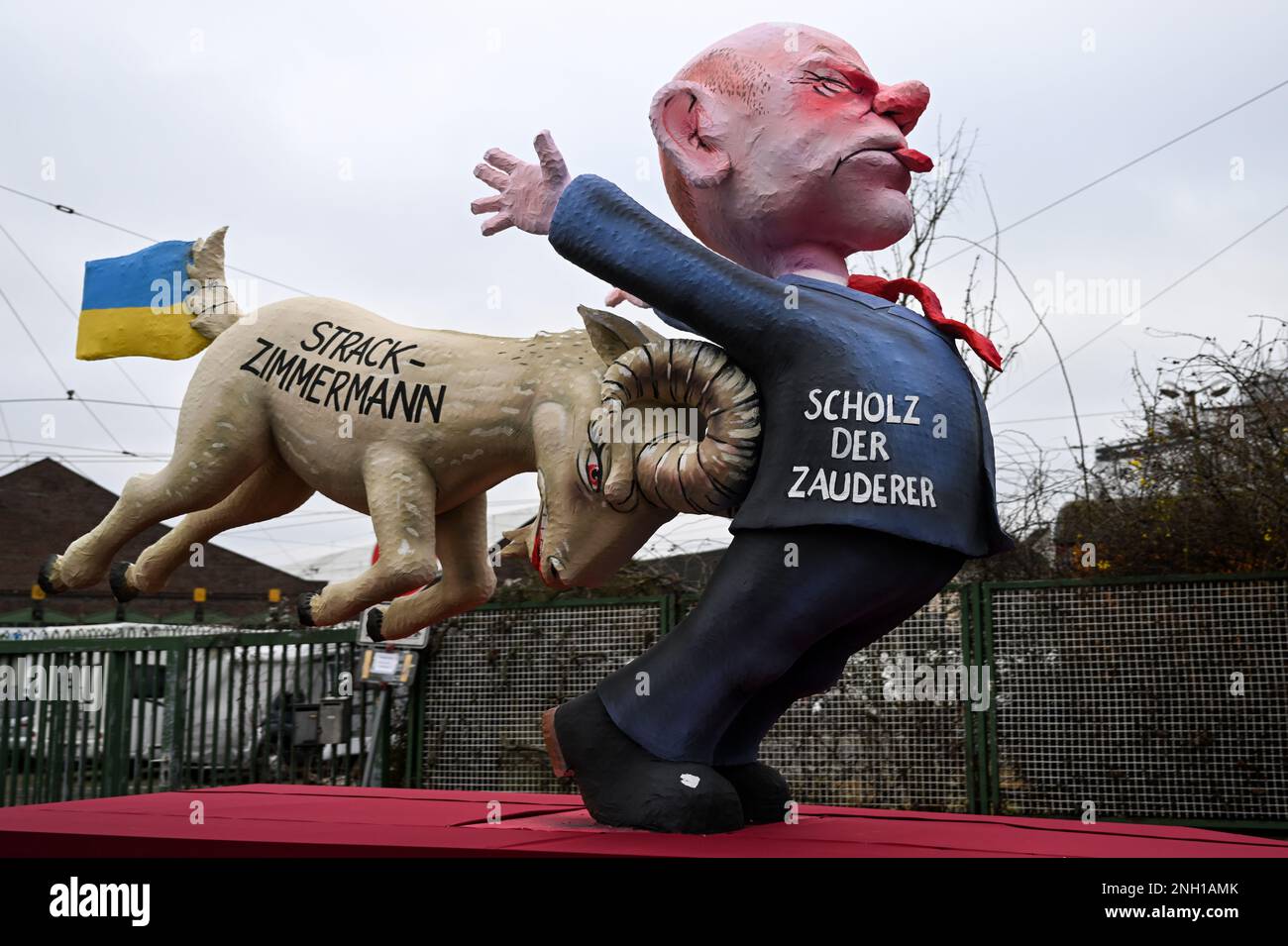 Duesseldorf, Germany. 20th Feb, 2023. One float shows German Chancellor ...