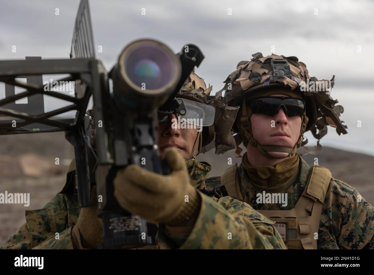 U.S. Marine Corps Lance Cpl. Alonso Guillen (left) and U.S. Marine ...
