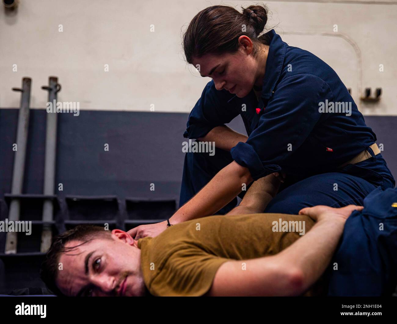 221206-N-XK047-1055 PHILIPPINE SEA (Dec. 6, 2022) – Ensign Deanna Carr ...