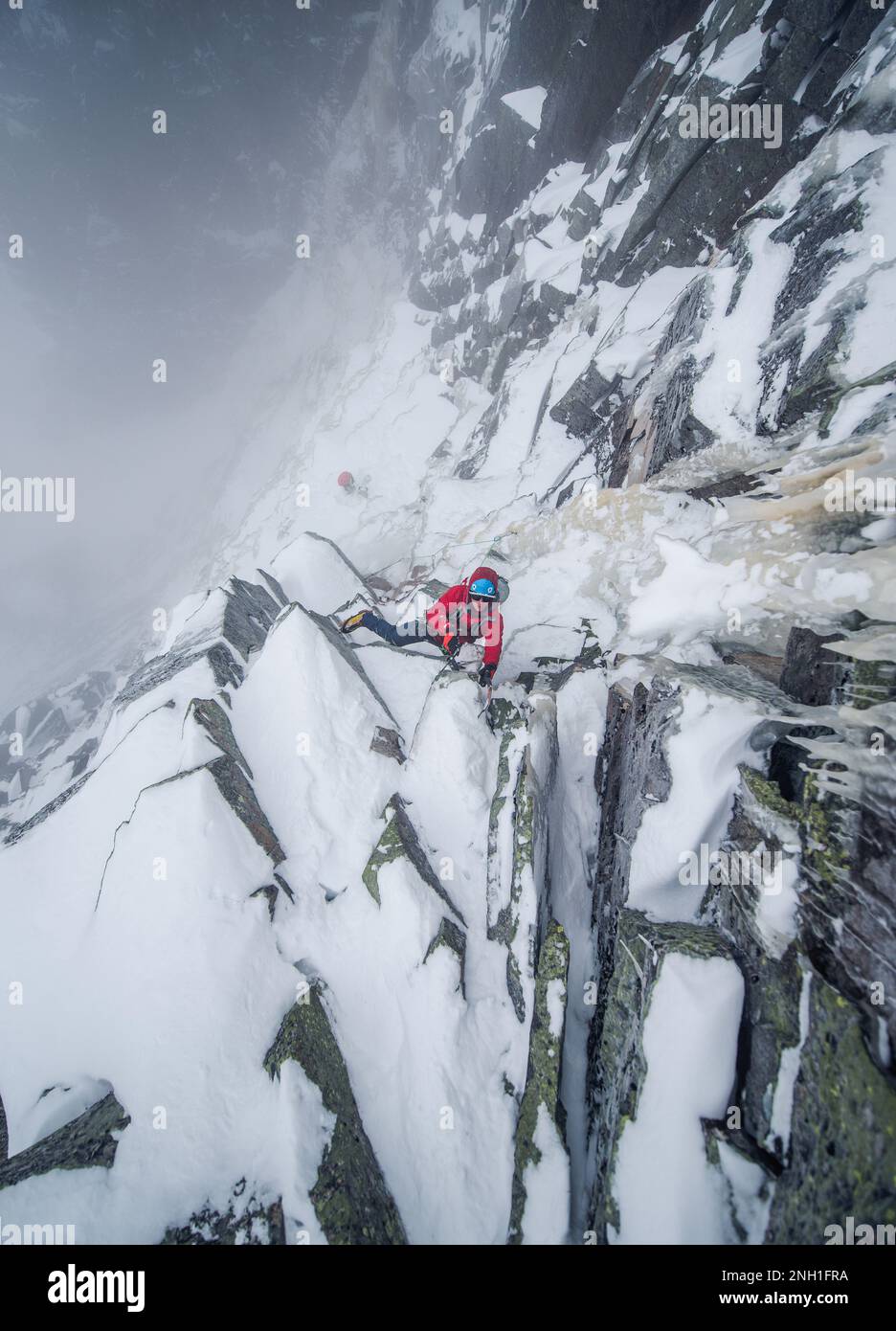 Icewhite mountains hi-res stock photography and images - Alamy