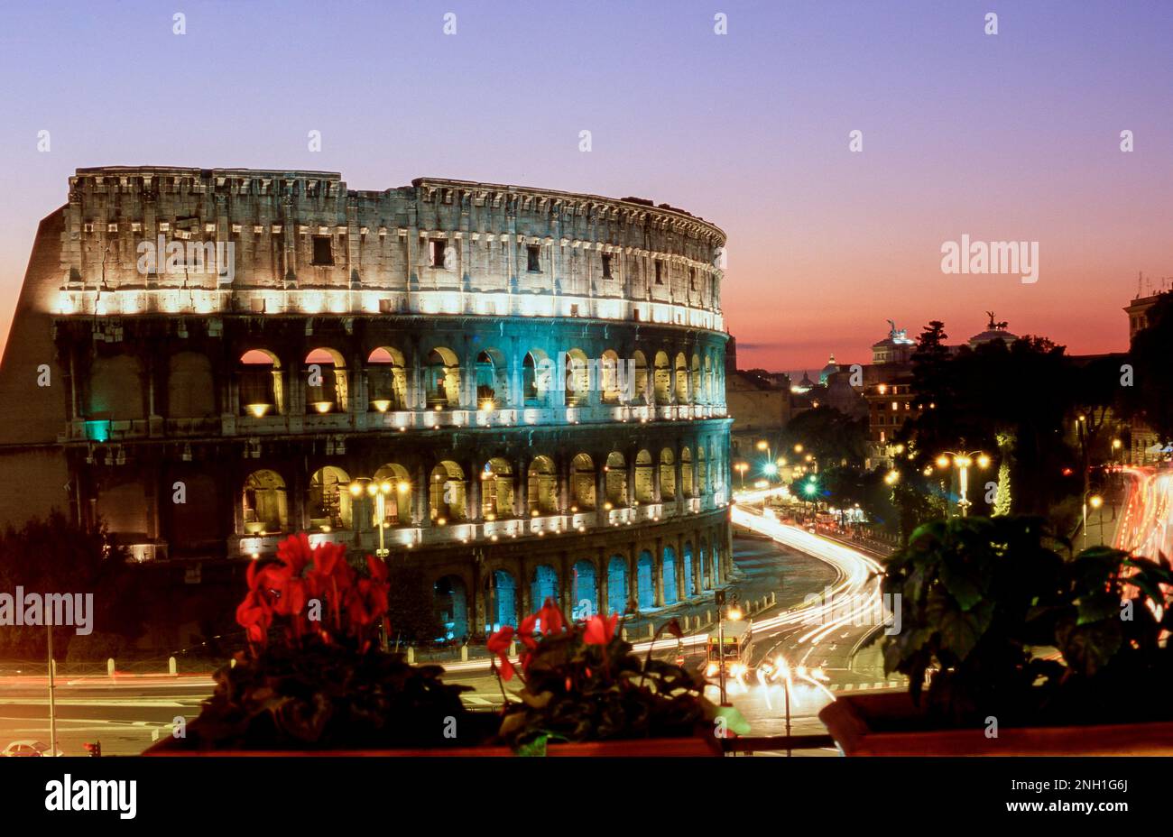 Colosseum rome structure hi-res stock photography and images - Alamy