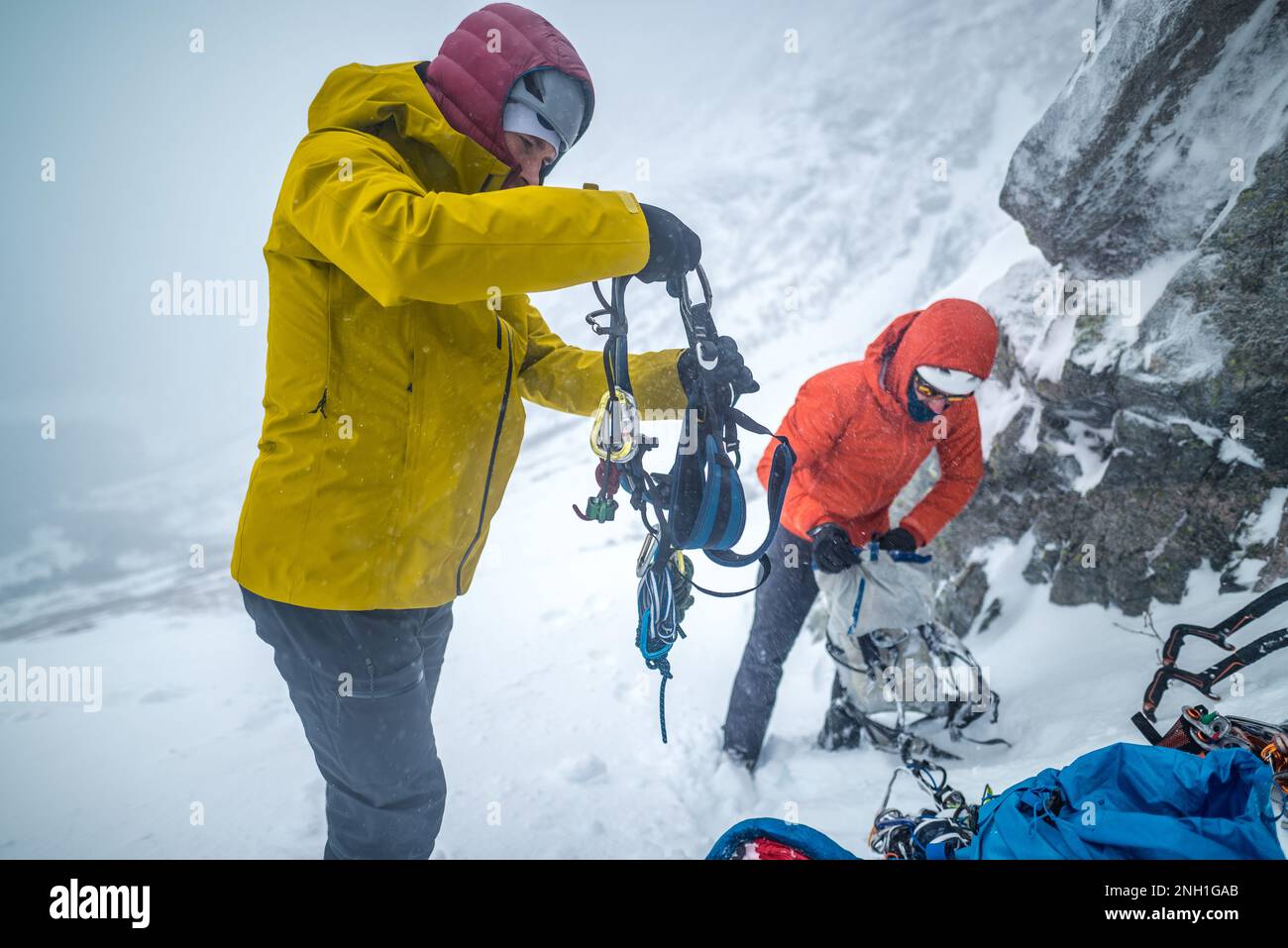 Putting equipment hi-res stock photography and images - Alamy
