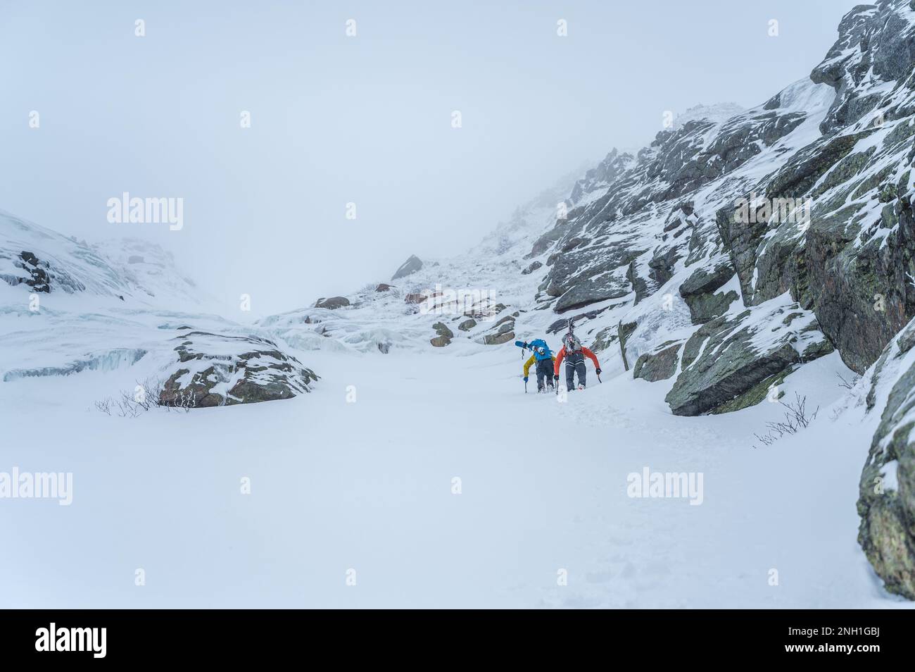 Steep alpine climbing hi-res stock photography and images - Alamy