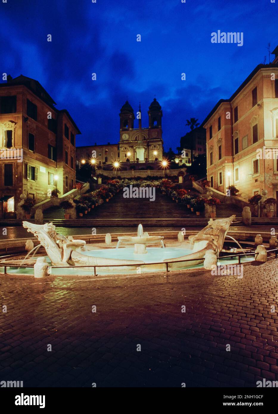 Piazza di spagna spring hi-res stock photography and images - Alamy