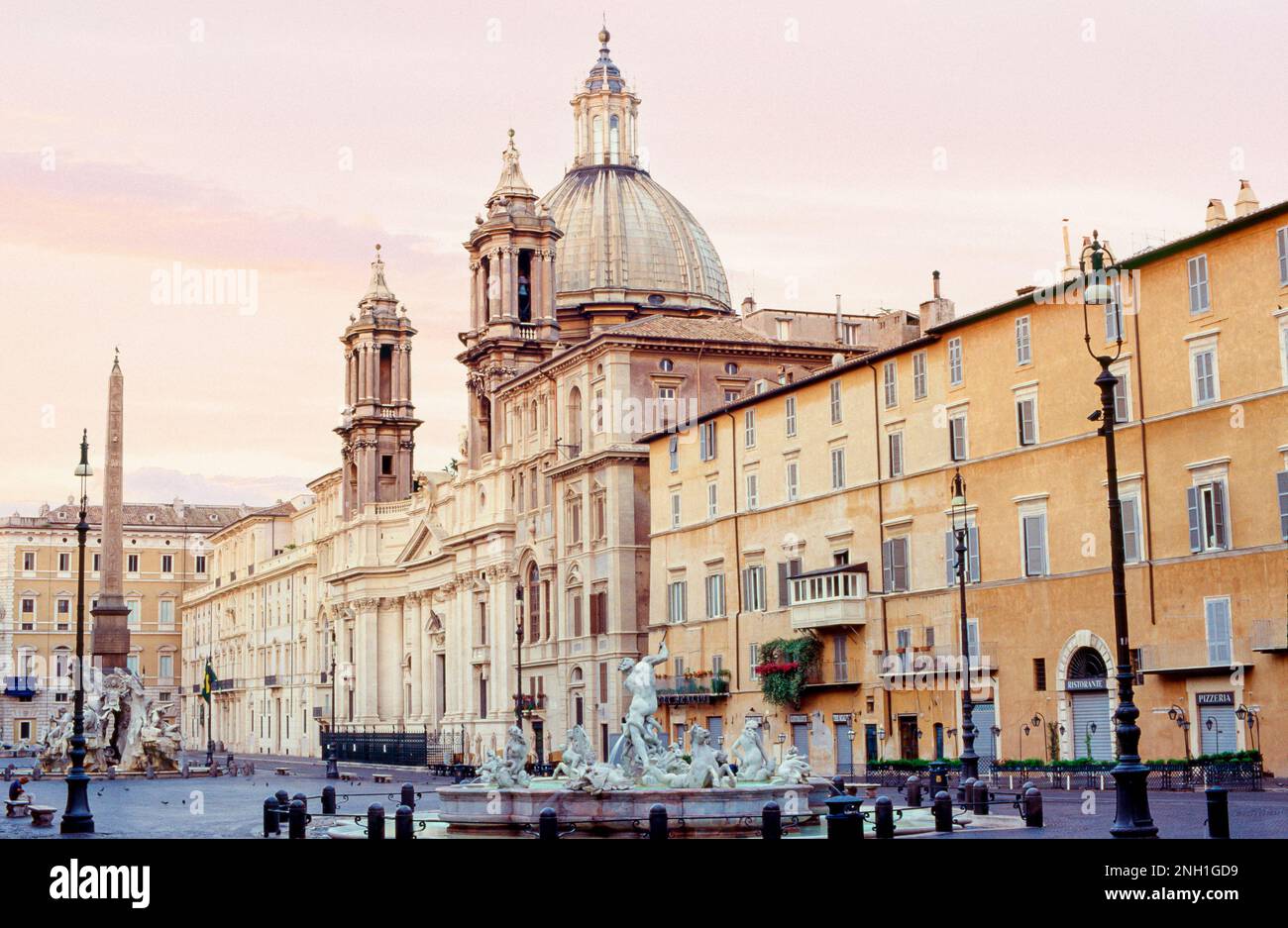 Immagini piazza navona hi-res stock photography and images - Alamy