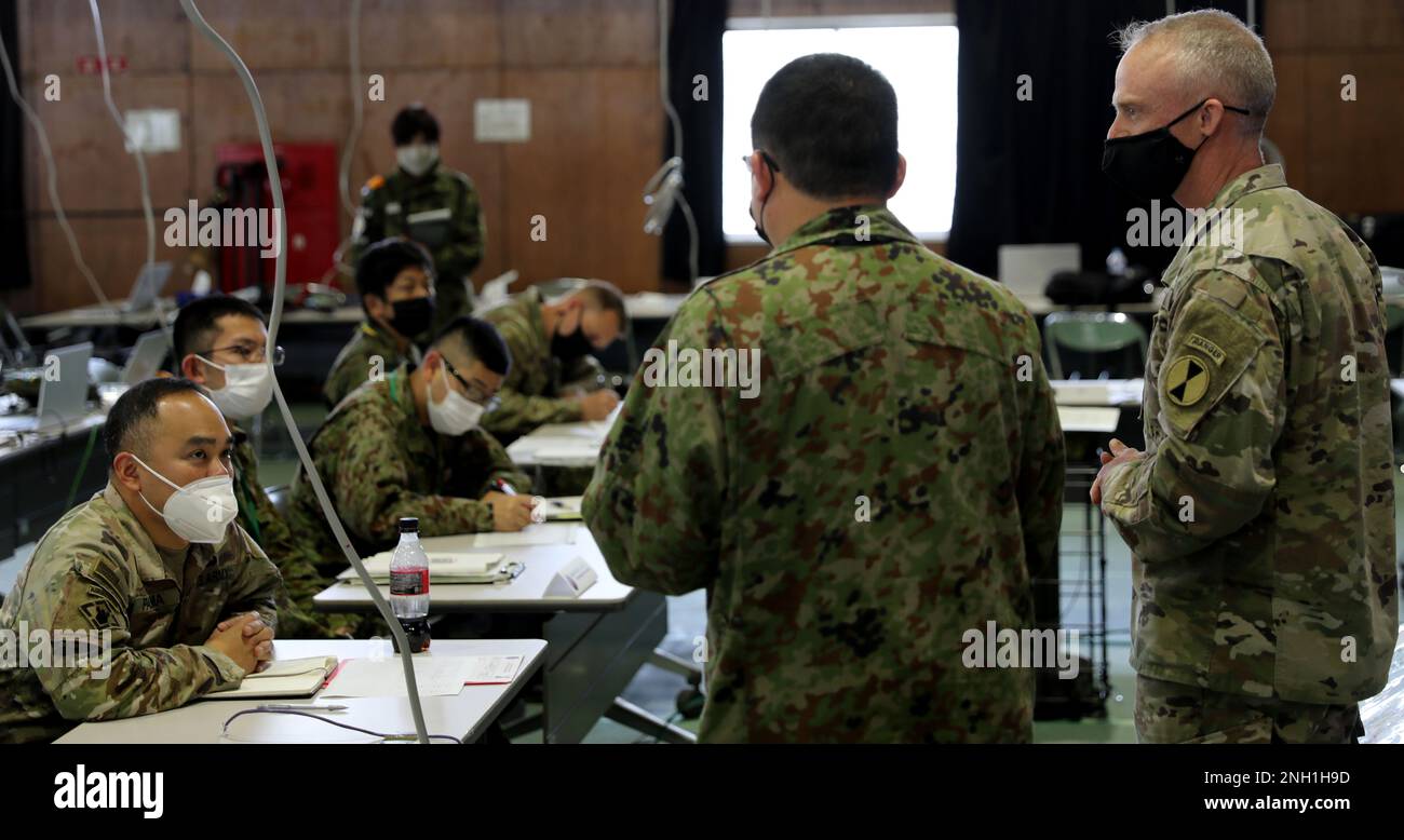 U.S. Army Soldiers and Japan Ground Self Defense Force members ...