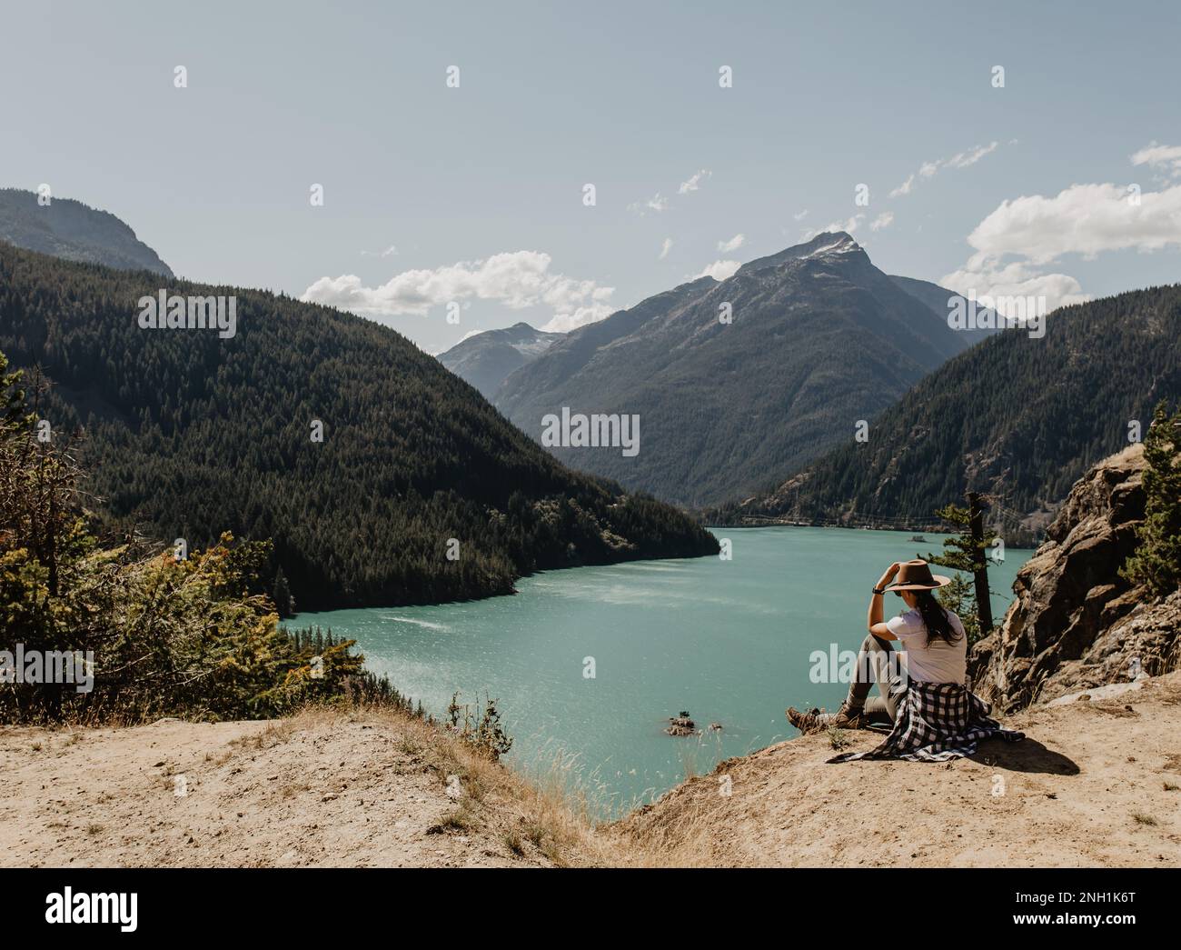 Outside mountain hi-res stock photography and images - Alamy