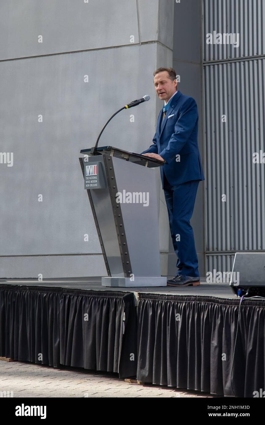U.S. Navy Master Chief Petty Officer Britt Slabinski, a Congressional ...