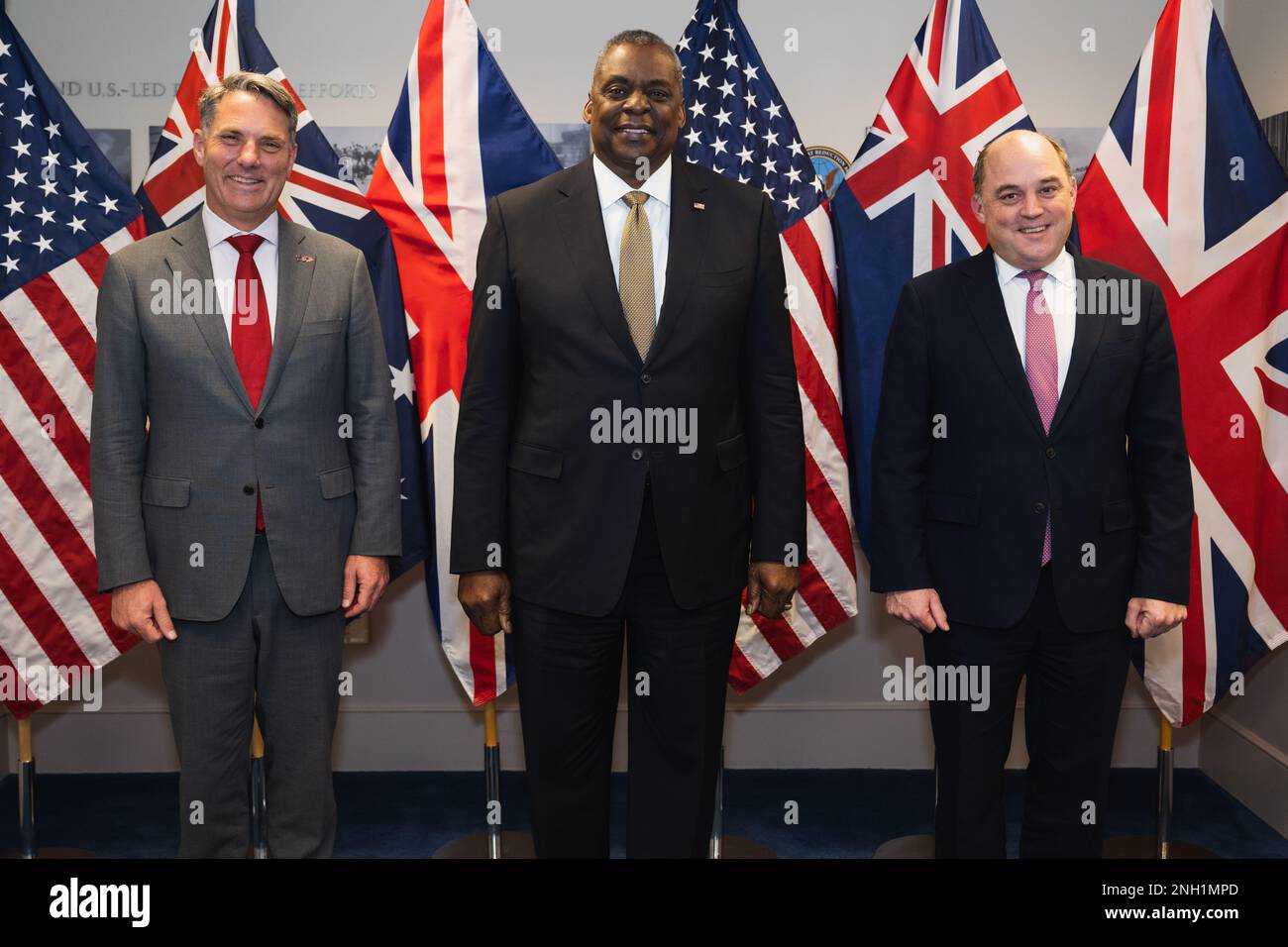 Australian deputy prime minister of defense richard marles hi-res stock ...
