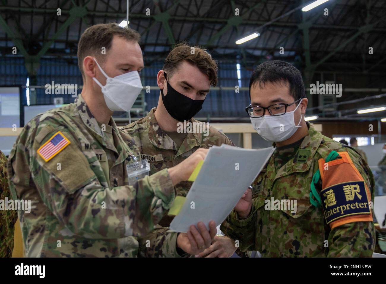 Soldiers assigned to 1st Brigade 11th Airborne Division work together ...