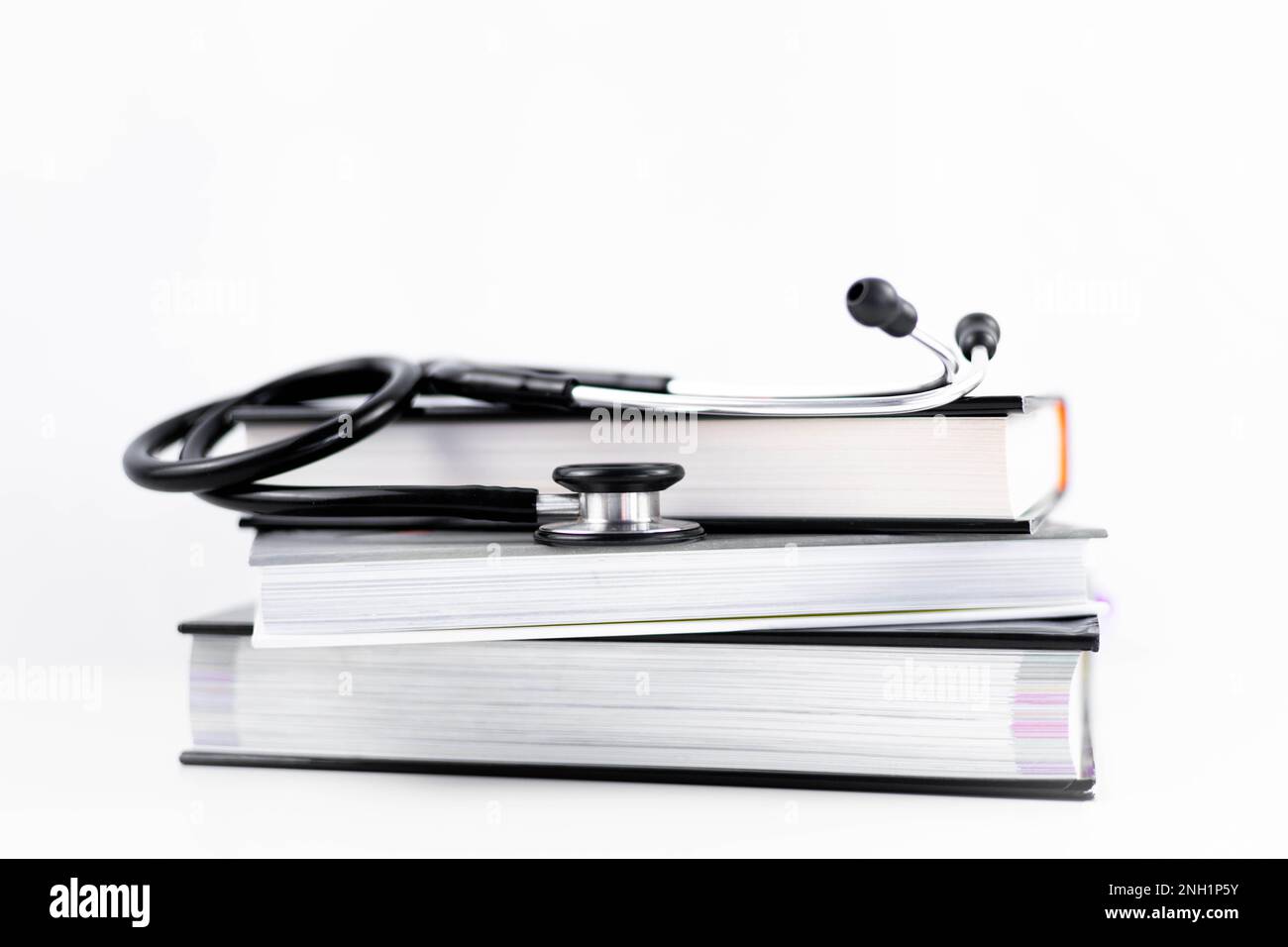 Cardiology book Cut Out Stock Images & Pictures - Alamy