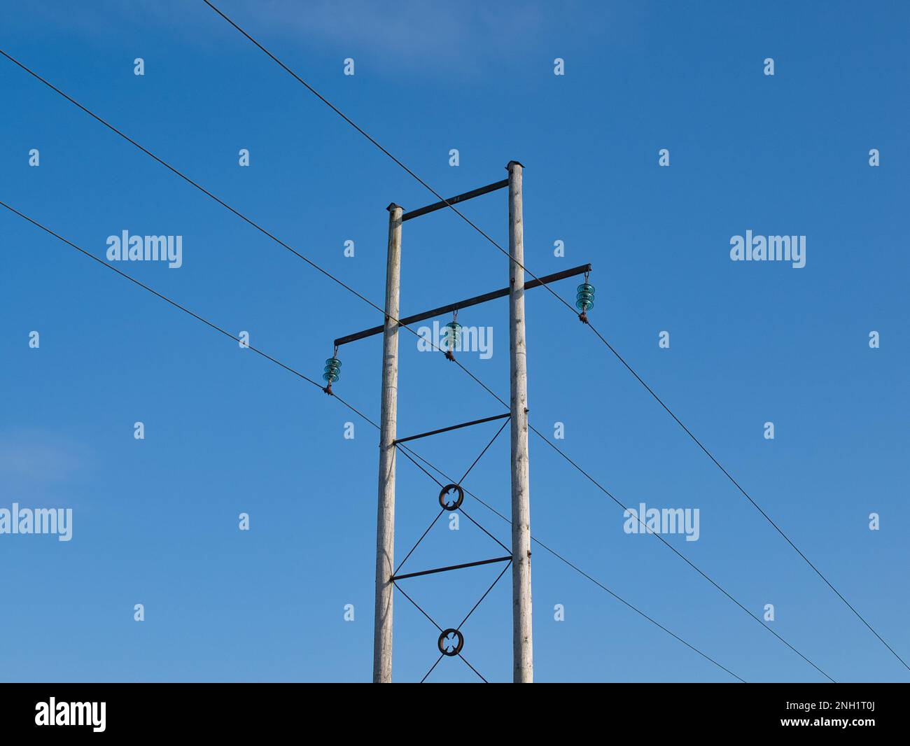 Electric transmission lines wooden poles hi-res stock photography and ...