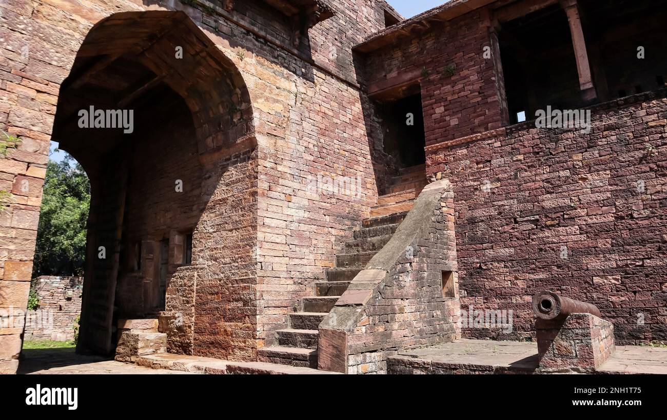 Entrance of Khimlasa Fort, Sagar, Madhya Pradesh, India Stock Photo - Alamy