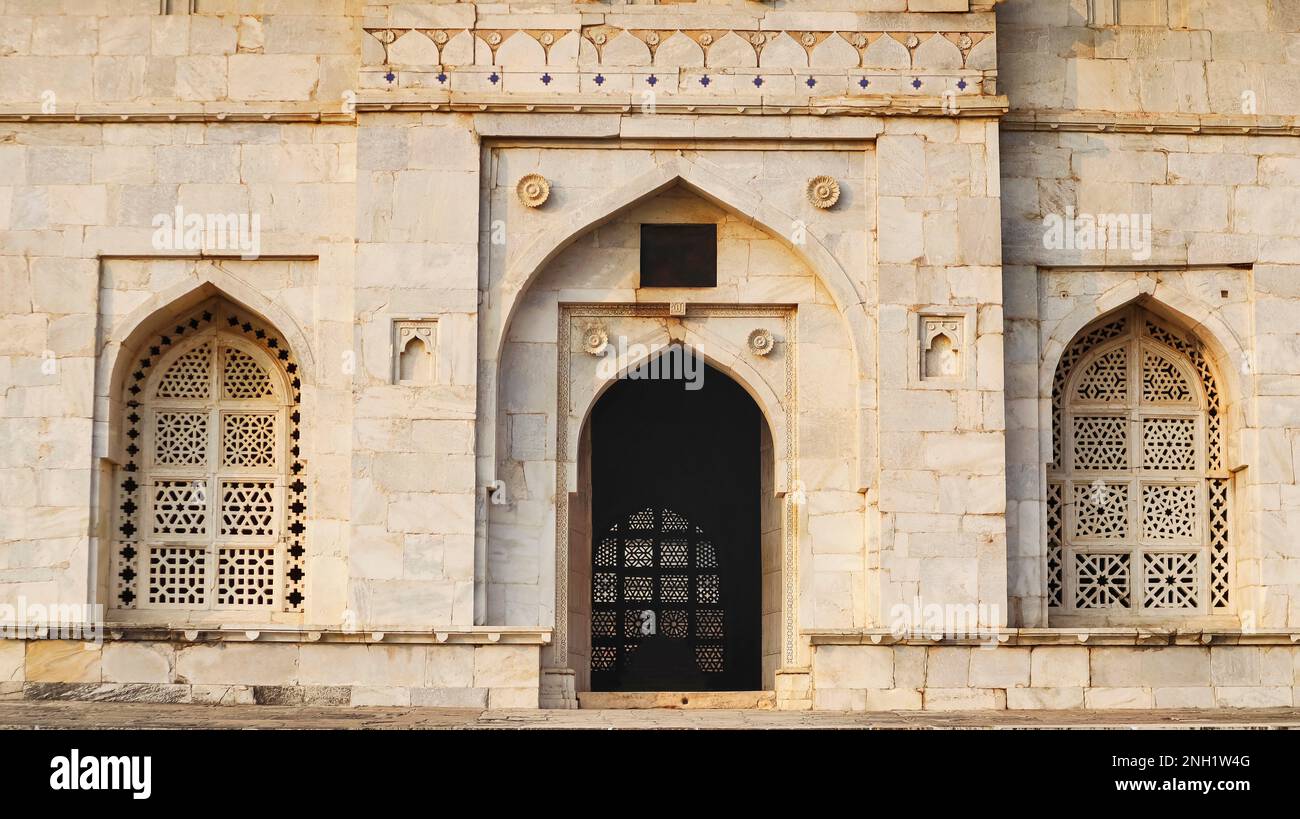Entrance of Hoshang Shah Tomb, White Marble Monument, Mandu, Madhya ...