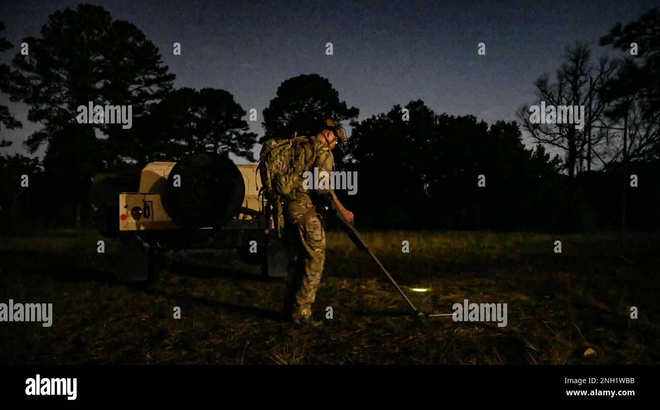 U.S Air Force Staff Sgt. Evan Richardson, 628th Civil Engineer Squadron ...