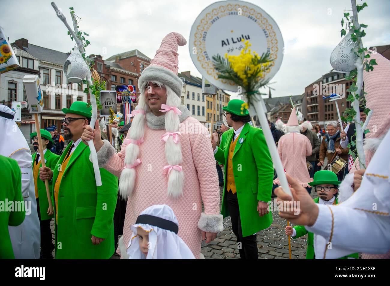 Carnaval de Binche dimanche gras Stock Photo - Alamy