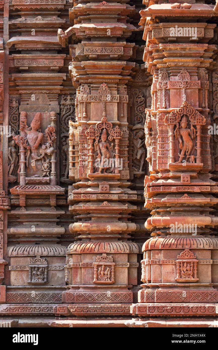 Carving Sculpture of Hindu God and Goddess on the Nilkantheshwara ...