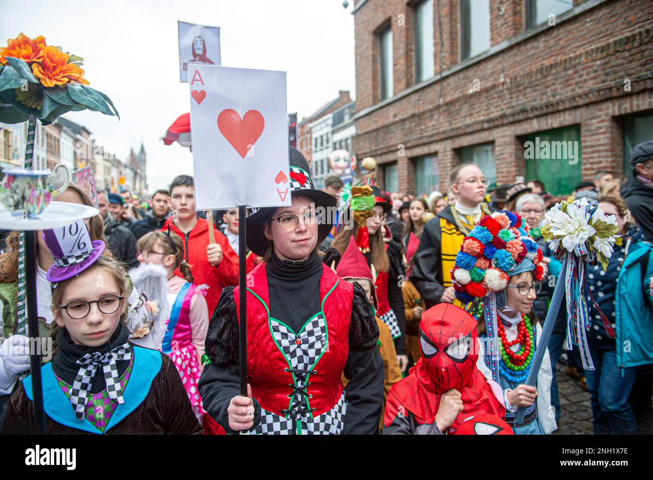 Carnaval de Binche dimanche gras Stock Photo - Alamy